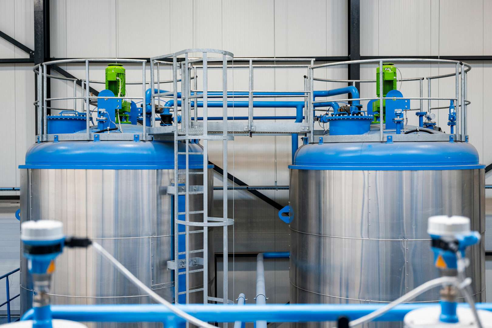 Polyurethane system and process technology for automotive